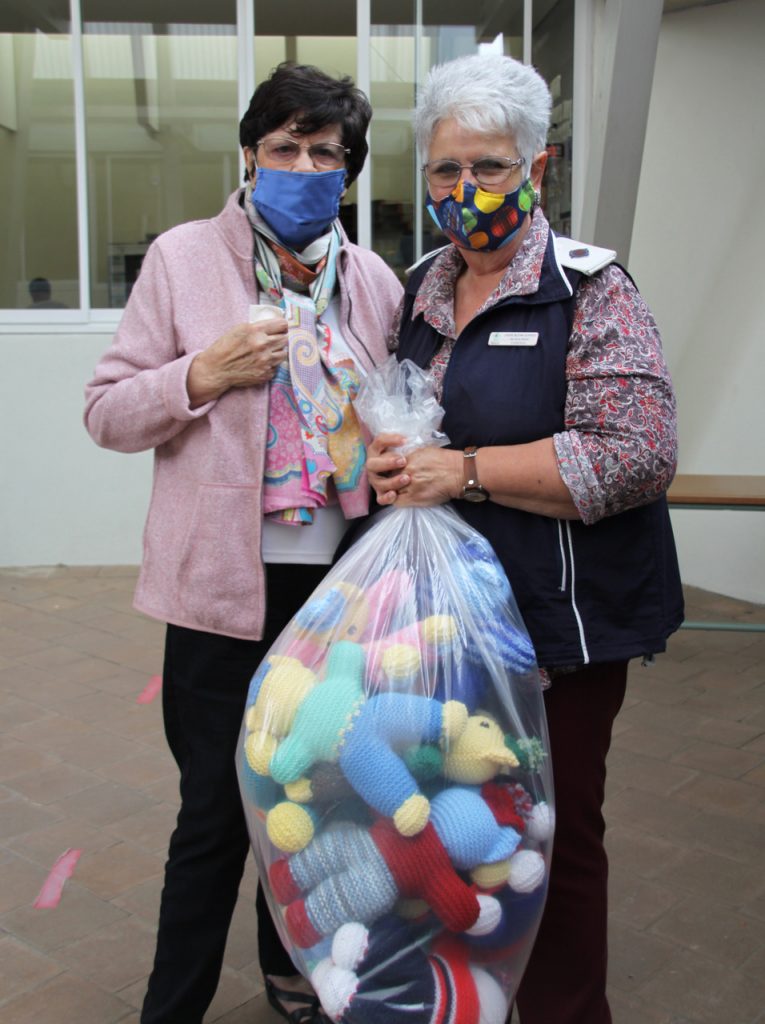 PP Joan Neusch visits the Cheré Botha School – The Rotary Club of Bellville